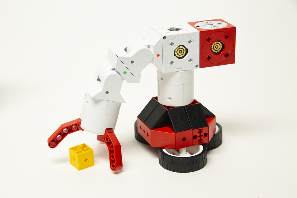 Lernroboter eXperiBot — Cornelsen Experimenta